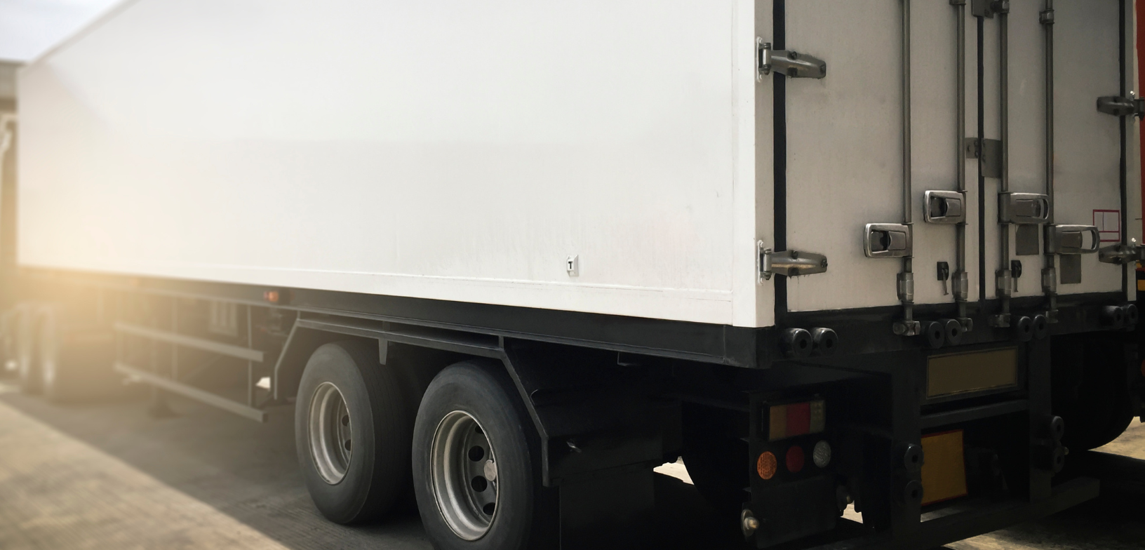 A Guide To FTL Freight Shipping: Tips For Success